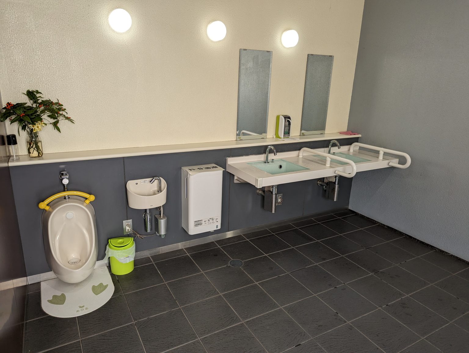 Unique toilets in Japan - KumaZen